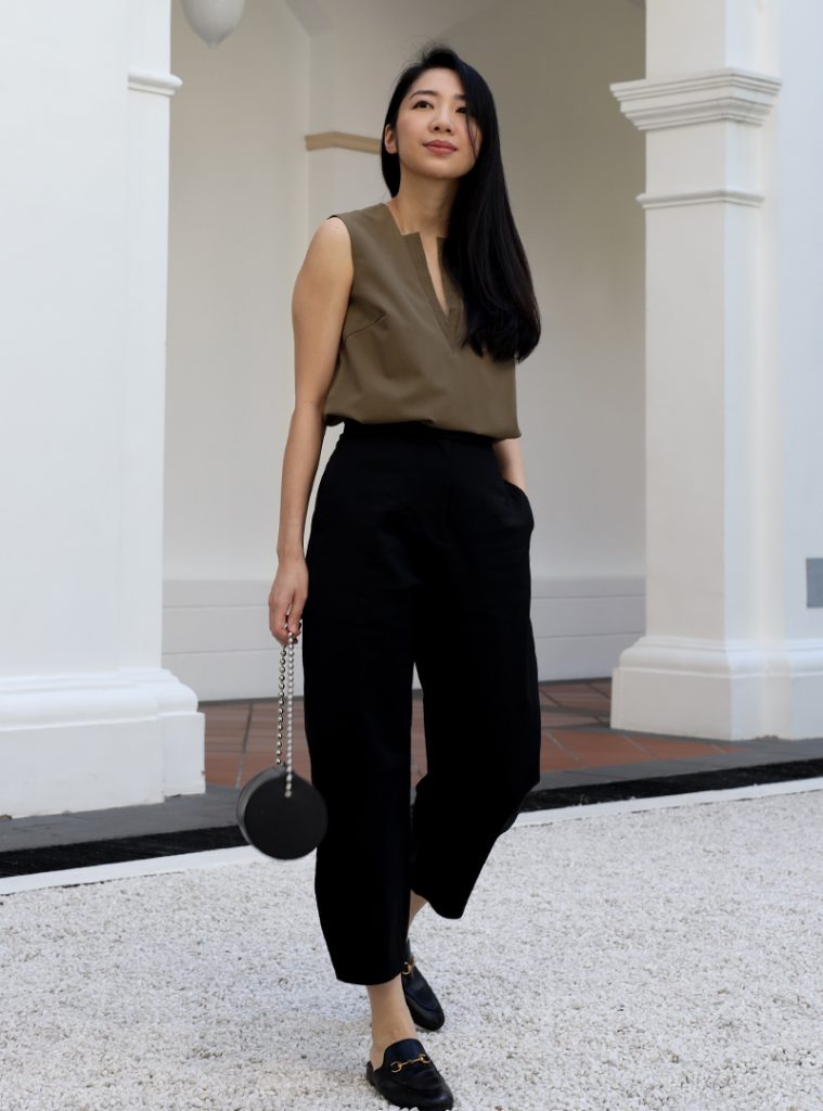 Double V-Neck Top 2.0 - THE FORM