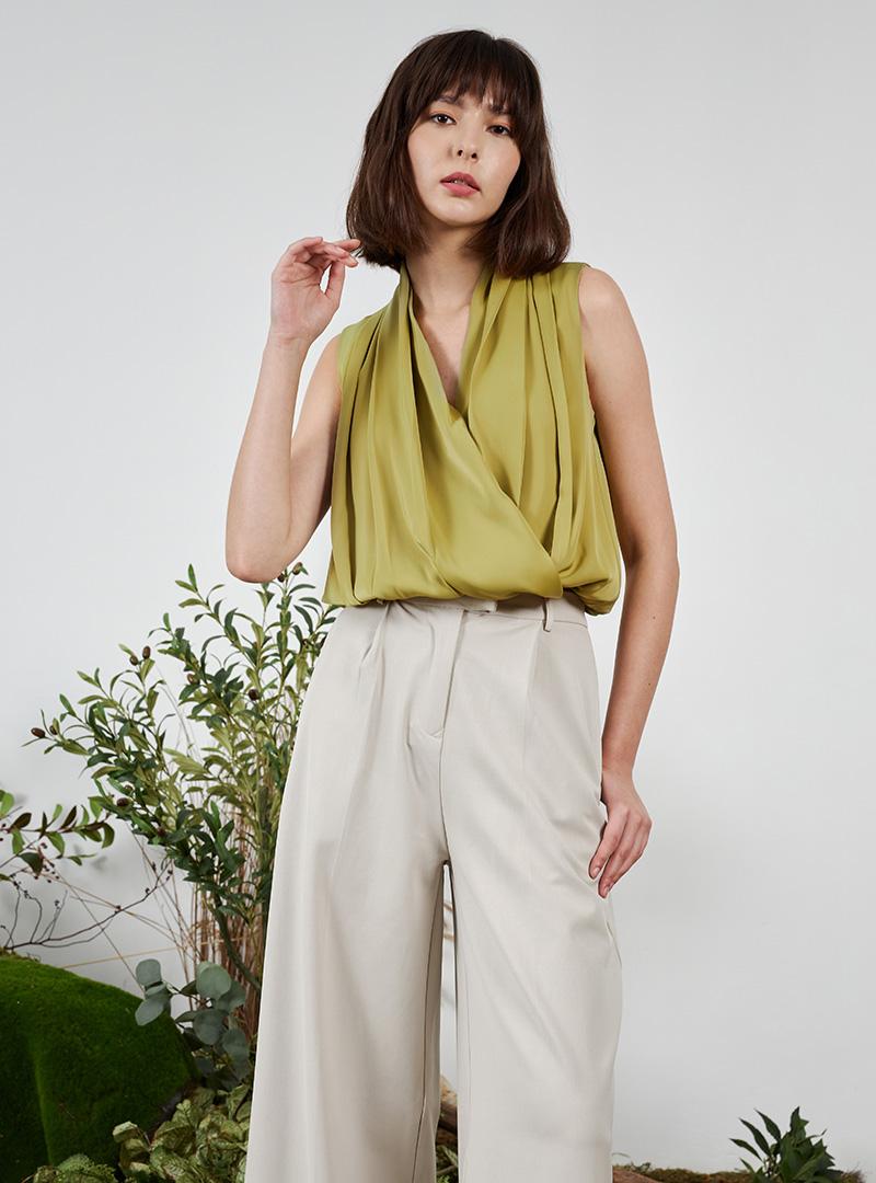 Silky Cropped Wrapped Top (Set B) - THE FORM