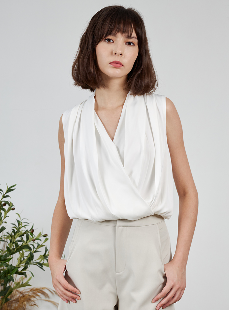 Silky Cropped Wrapped Top (Set B) - THE FORM