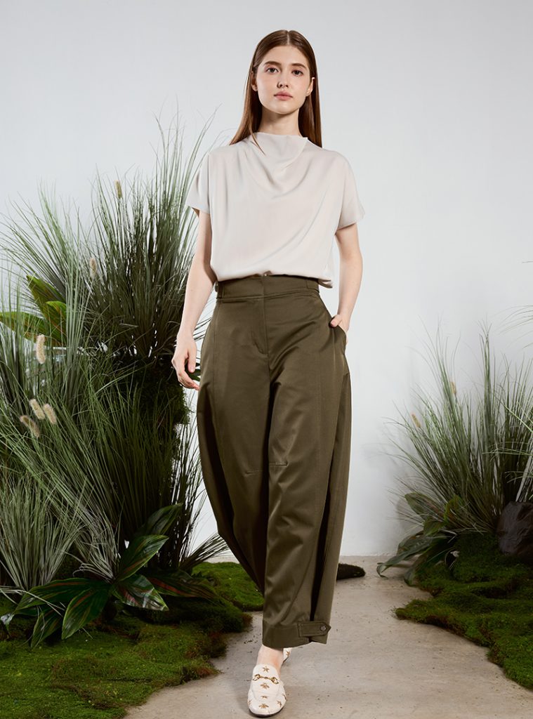 Oversized Pants w Tapered Ankle - THE FORM