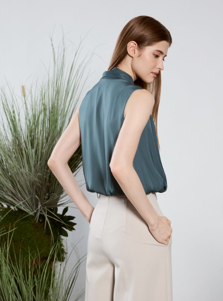 Silky Cropped Wrapped Top (Set B) - THE FORM
